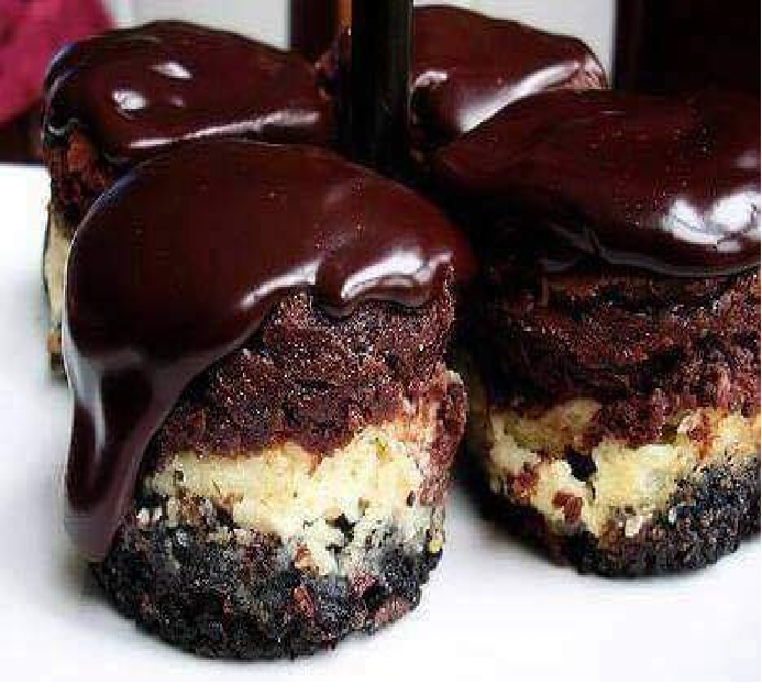 CREAM MINI-CHEESECAKES - FULL RECIPE