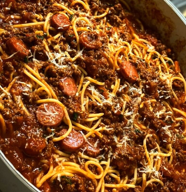 Spaghetti with Ground Beef and Smoked Sausage - FULL RECIPE